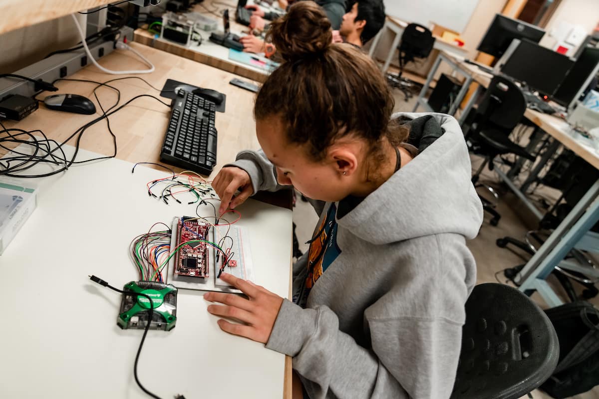 Microprocessor Systems Laboratory